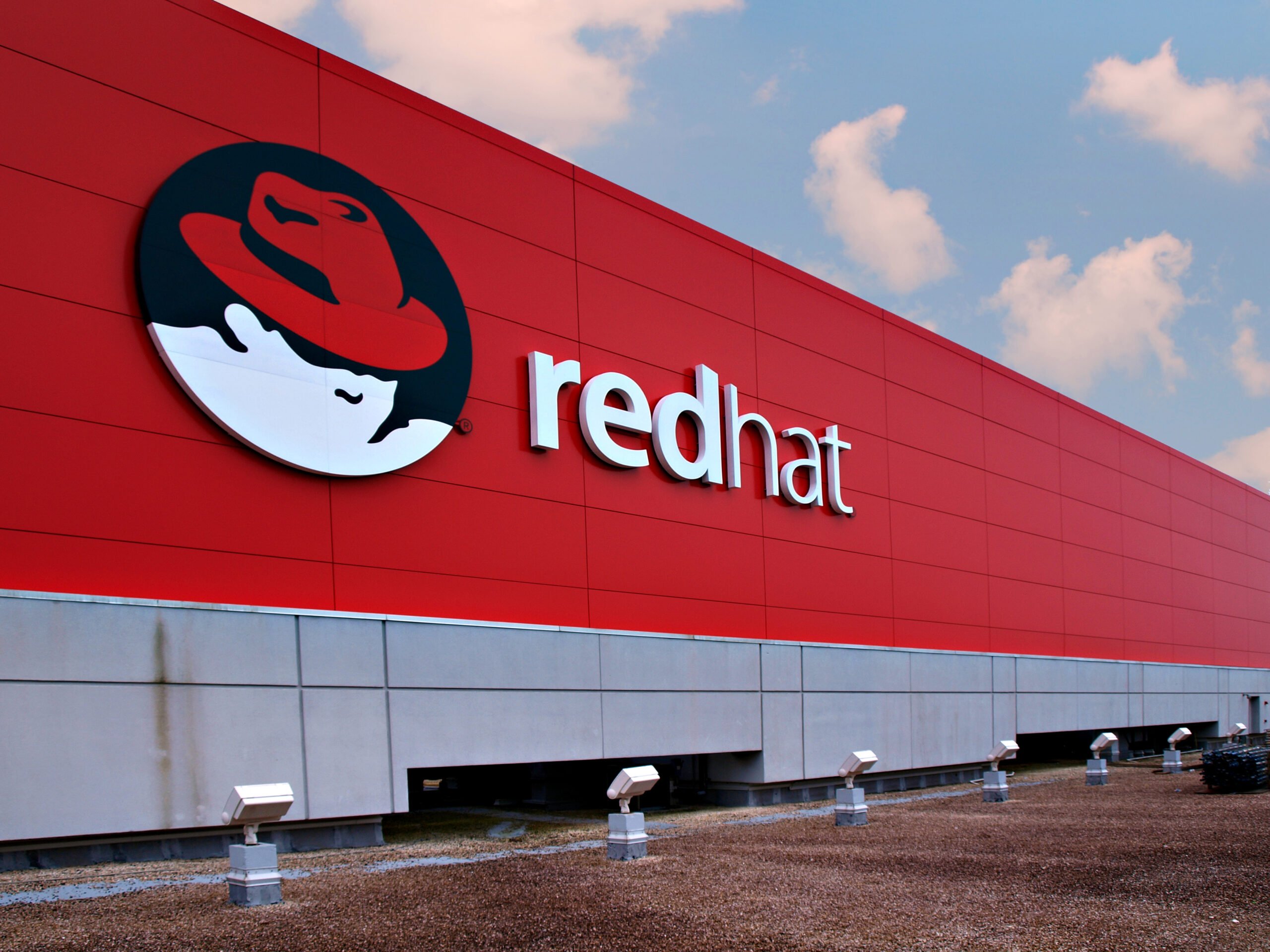 Azure Red Hat OpenShift llega a la India para un desarrollo híbrido ...